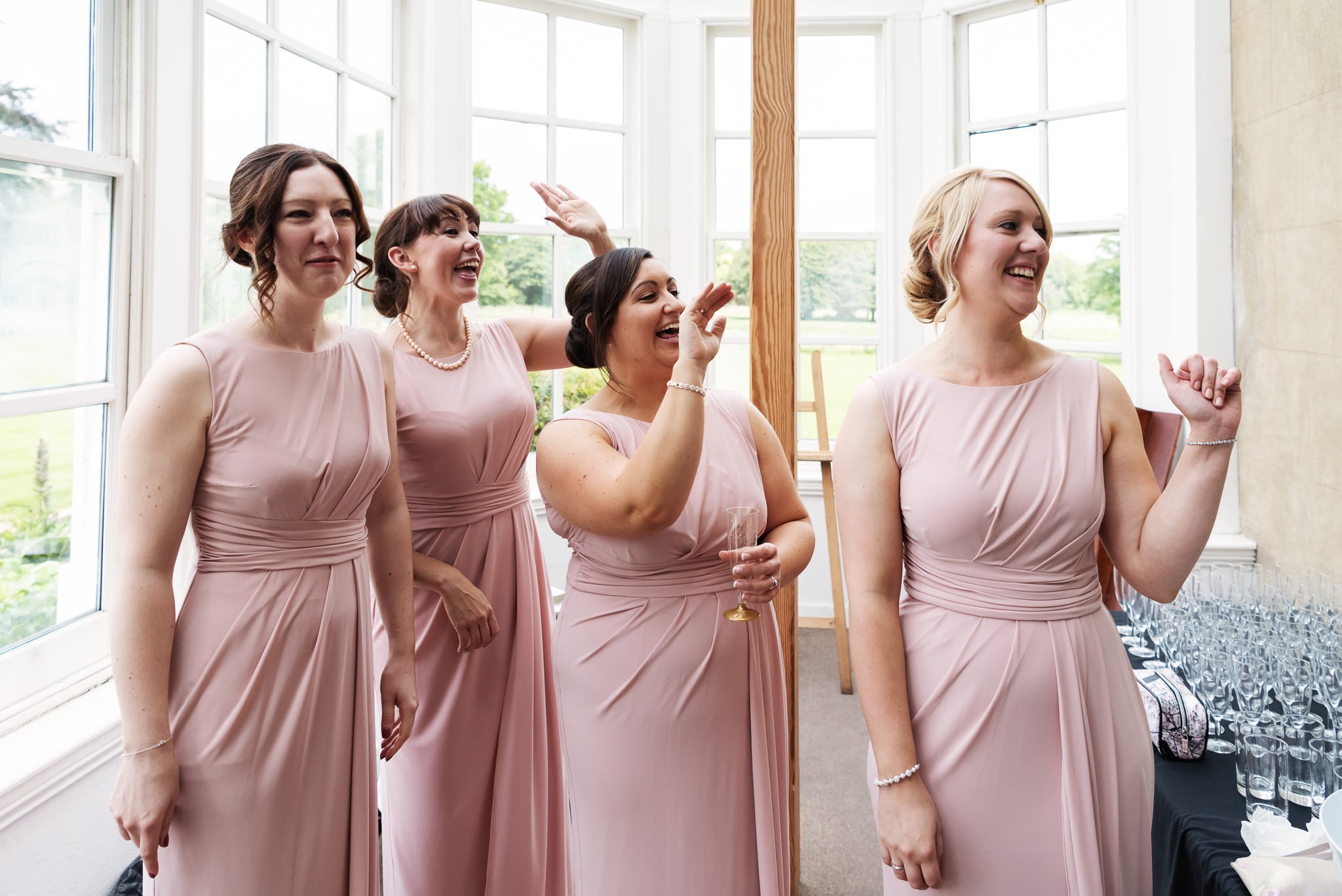 Hexton Manor Wedding Photographer - Nicola and Chris' wedding