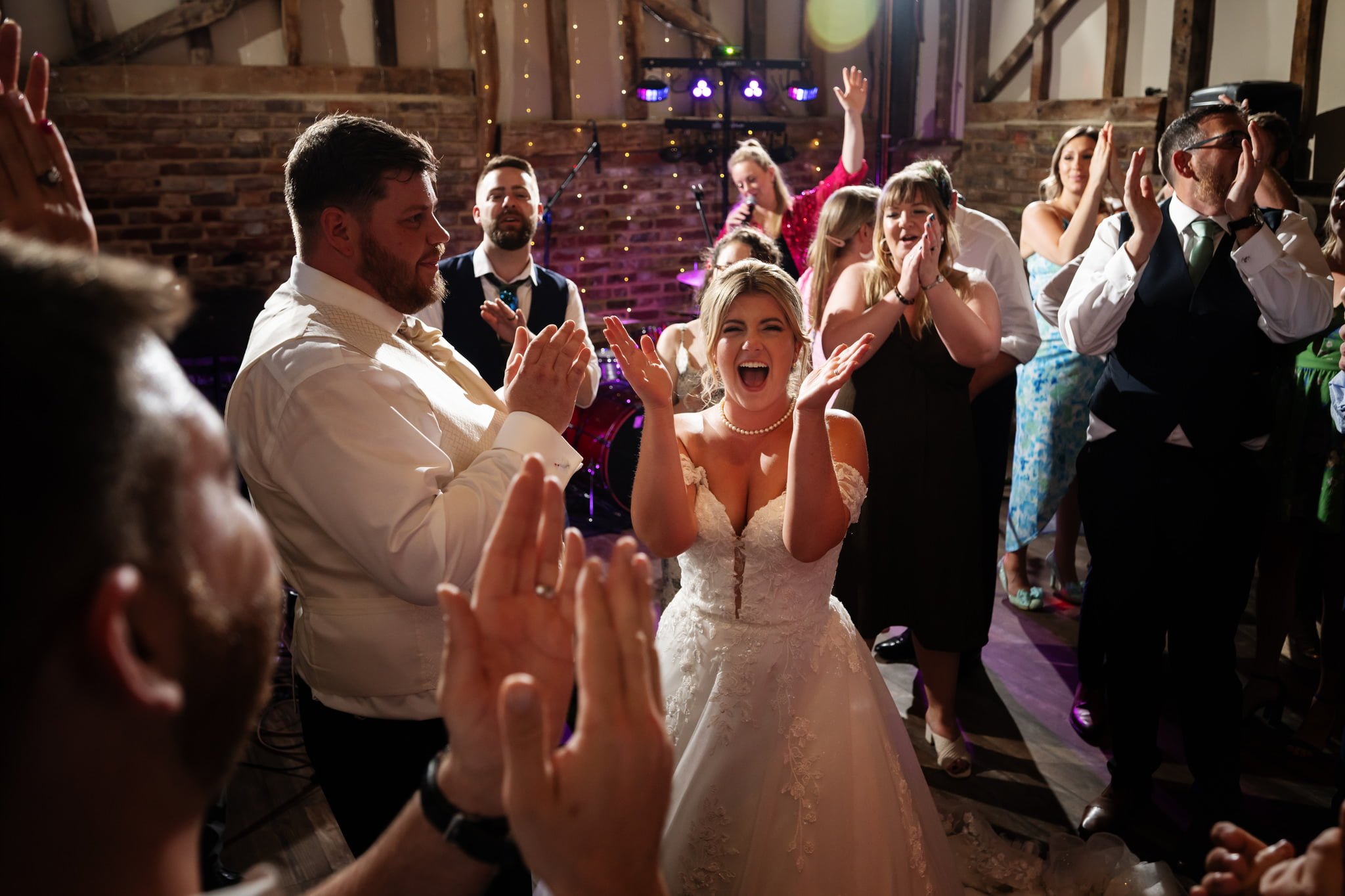 Bunkers Barn Wedding Photographer - Leighton Buzzard Wedding